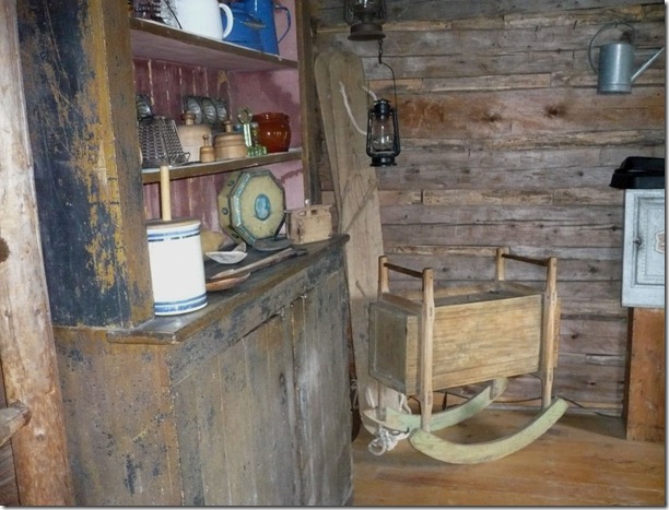 Rocking Chair Memories: Good Old Primitive Kitchen